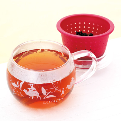 【LUPICIA】茶こしマグ モンポット・ラズベリー | 茶器・オリジナルグッズ | LUPICIA ONLINE STORE - 世界のお茶 ...